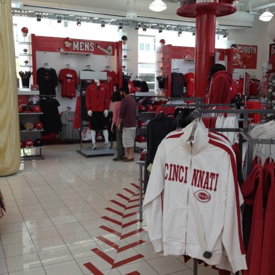 Reds Team Shop by Majestic - Souvenir Shops in Central Business District