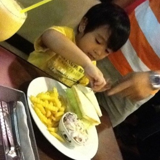 Cheezbox Cafe & Restaurant - Bandar Seri Begawan, Brunei and Muara District