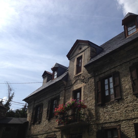 Photos at Maria Ademà