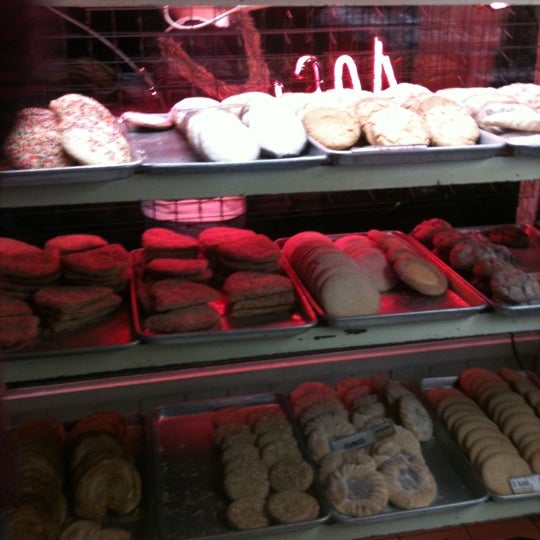 Croissant Alfredo - Bakery in Americana