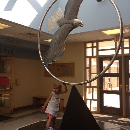 Topeka Collegiate School - 2200 SW Eveningside Dr