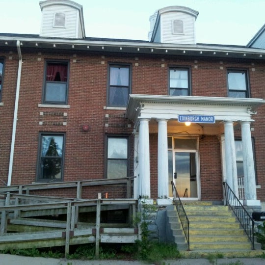 Edinburgh Manor - Scotch Grove, IA