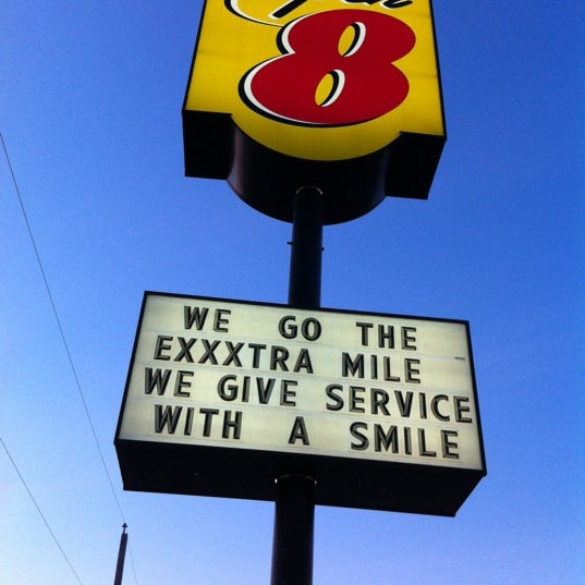 Super 8 - Swan River, MB