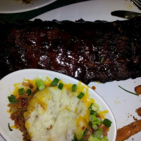 Smokey Bones Bar & Fire Grill - BBQ Joint in Fairview Heights