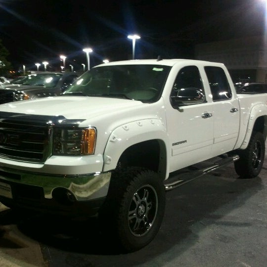 THOMPSON BUICK GMC OF SPRINGFIELD - 1555 East Independence Street