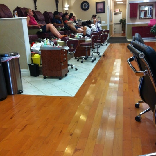 Sunny Nail & Spa - Hair Salon