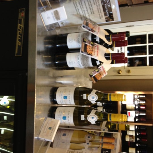 First Avenue Vintner - Liquor Store in Sutton Place