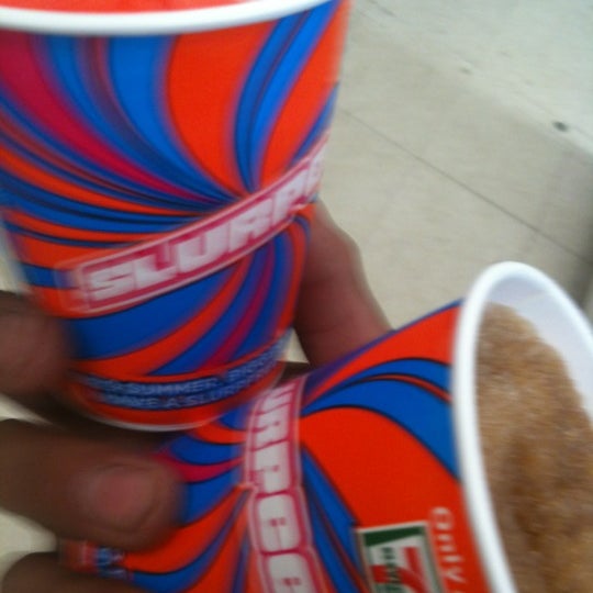 7-Eleven - Jackson Triangle - 207 visitors