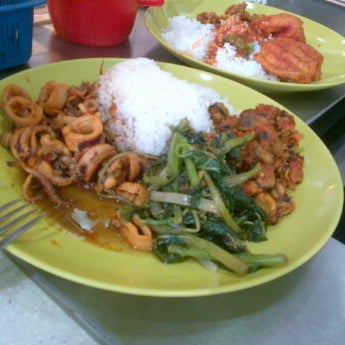 Nasi Padang Selera Kampong - Clementi - BGain 442 Eating House