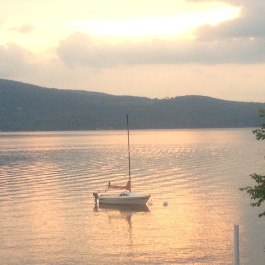 Inn on Newfound Lake - Hotel