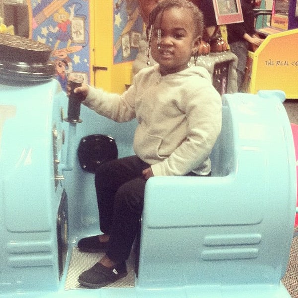 Noo Noo Ride Chuck E Cheese