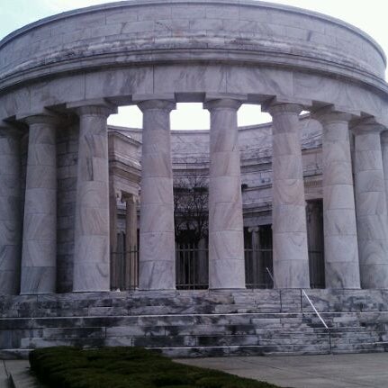 Photos at Harding Tomb - Vernon Heights Blvd