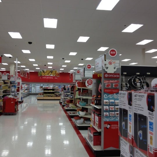 Target - Saint Charles - 23 tips de 2076 visitantes