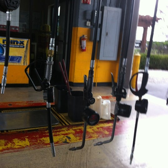 10 Minute Speed Oil Change Center - South San Jose - 1 tip