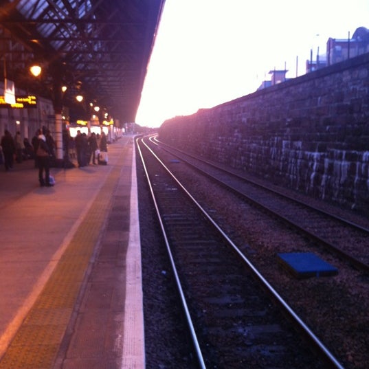 Dundee Railway Station (DEE) - 16 tips from 2032 visitors