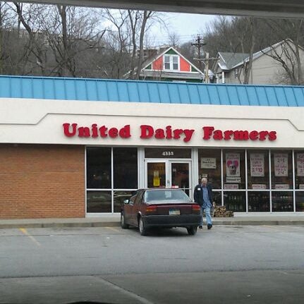 United Dairy Farmers Logo