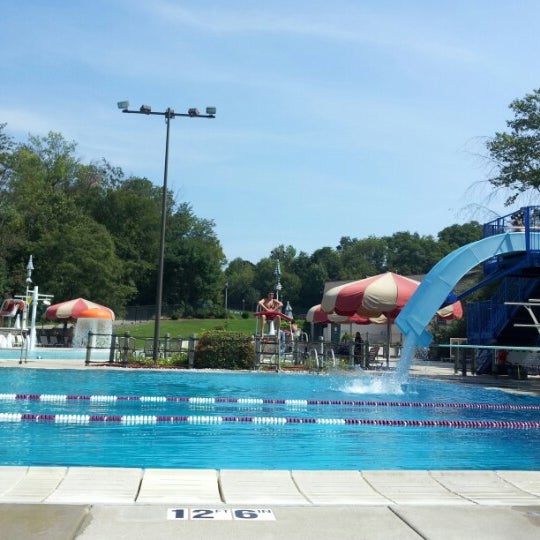 Pirates' Hollow Water Park - 201 N Webster St