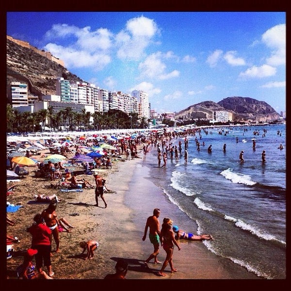 Playa del Postiguet - Beach in Alicante