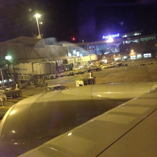 NZ2 - Plane in South Auckland