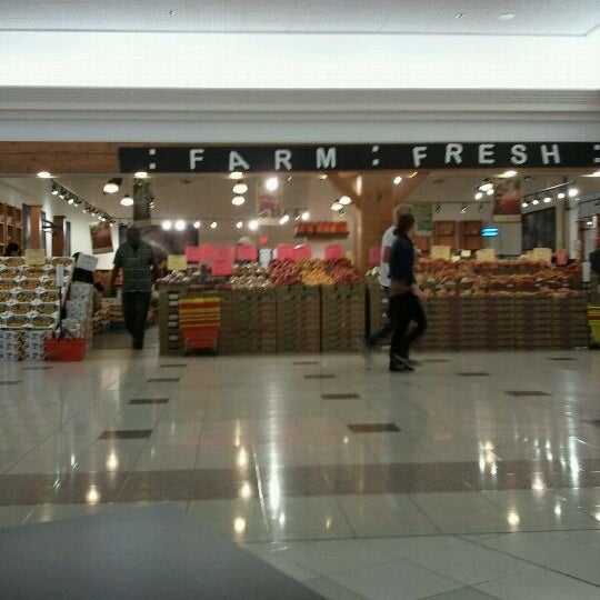 Farm Fresh Produce Outlet - Grocery Store in Surrey