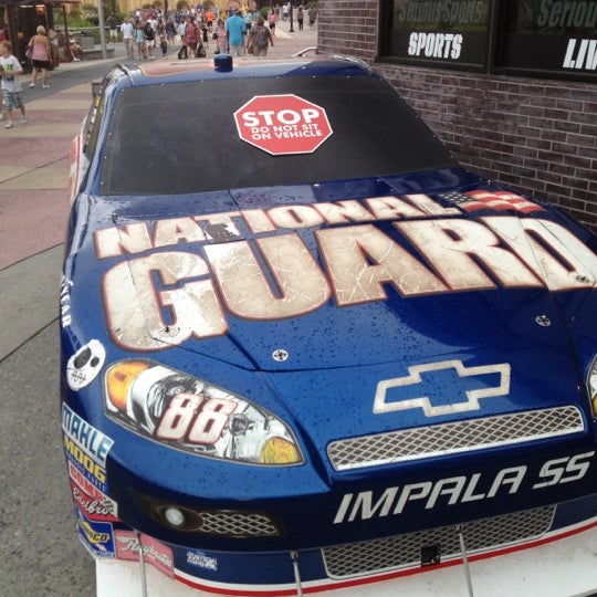 Photos at NASCAR Sports Grille - 70 tips from 4401 visitors
