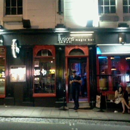 Illusions Magic Bar - Bar in Bristol