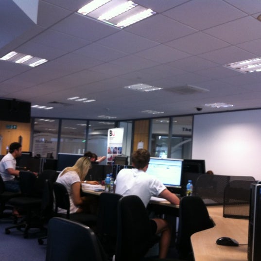 Bournemouth Uni Library - 4 tips from 225 visitors