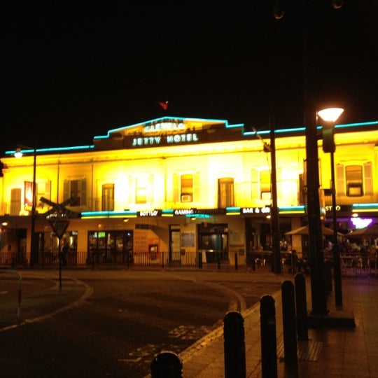 Jetty Hotel Lounge Bar (Now Closed) - 28 Jetty Rd.