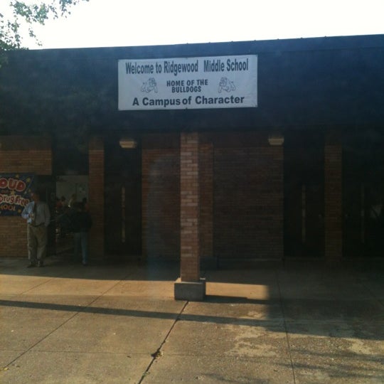 Ridgewood Middle School - 1 tip from 54 visitors