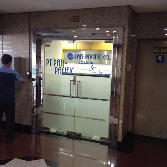 Photos at Wisma SMR - 10 tips