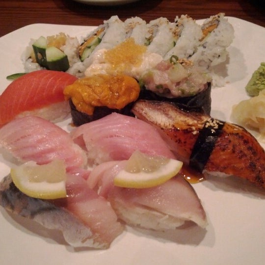 Sushi Den - Sushi Restaurant in Downtown Vancouver