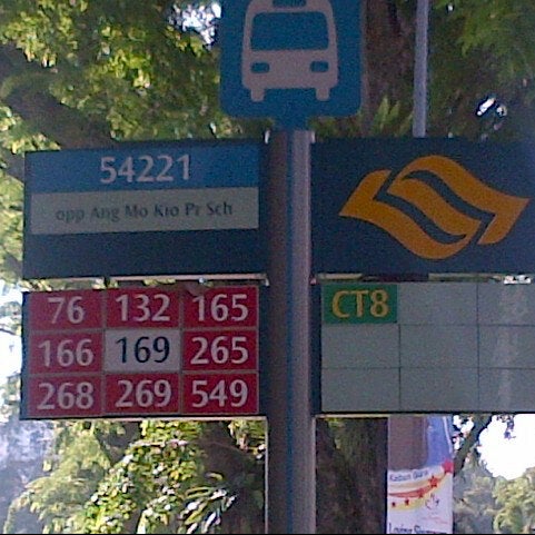 Bus Stop 54221 (opp Ang Mo Kio Primary School) - Bus Stop in Ang Mo Kio