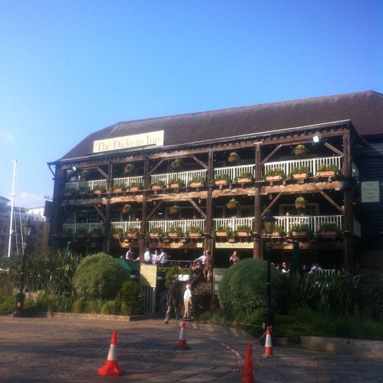 The Dickens Inn - Pub in London