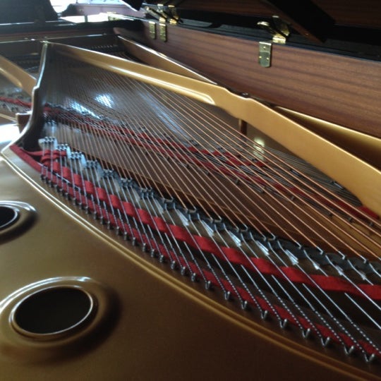 Netzow's Pianos Organs - Wauwatosa, WI