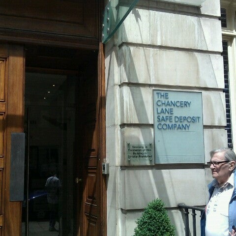 The London Silver Vaults - Antique Store in London