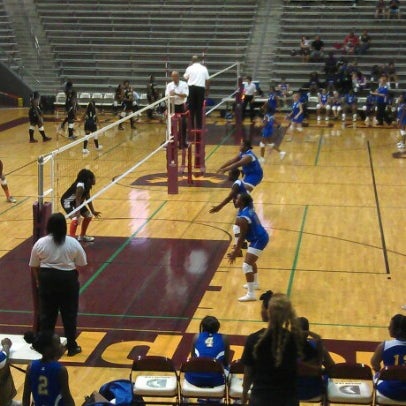 Photos at Ellis Davis Fieldhouse - Southwest Dallas - 3 tips from 279 ...