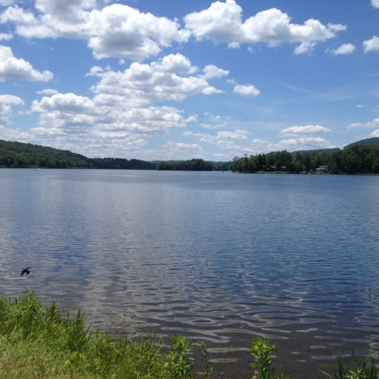 Cheshire Lake - 197 visitors