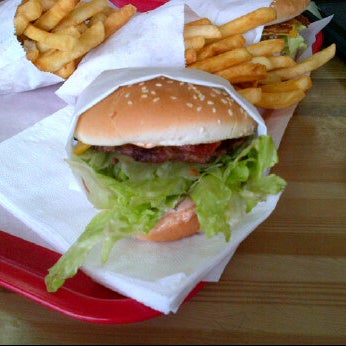 Apollo Burgers - American Restaurant in Garden Grove
