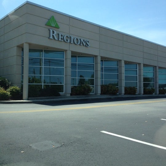 Regions Bank - Bank in Hickory Valley - Hamilton Place