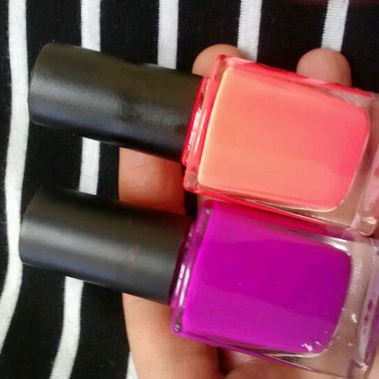 Fingers Faces And Toes - Shadowood Square - Boca Raton, FL