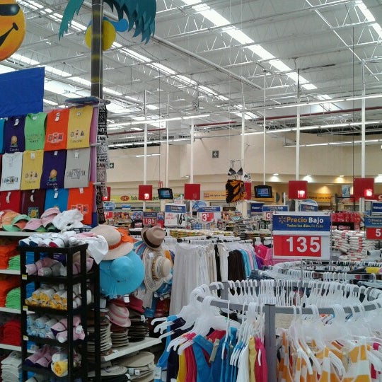 Photos at Walmart - Cancún, Quintana Roo