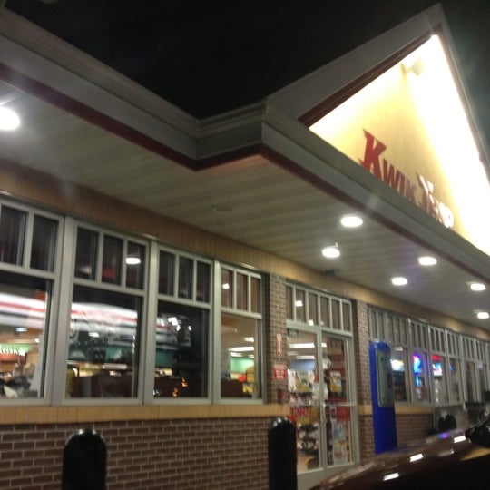 KWIK TRIP #498 - 13 tips from 481 visitors