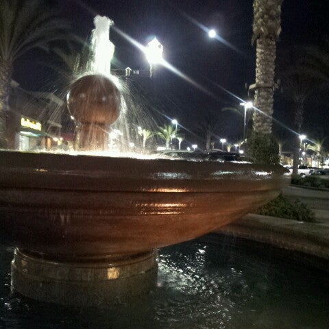 Downey Landing Shopping Center - 9530 Imperial Hwy #S
