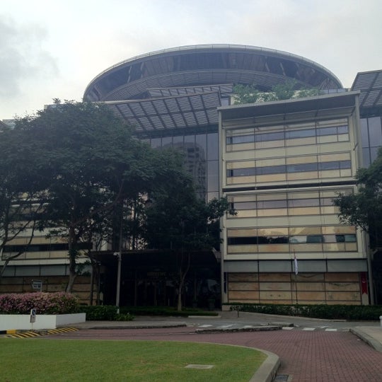 Supreme Court - Downtown Core - 1 Supreme Court Ln.