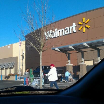 Walmart Supercenter - Lakewood, WA