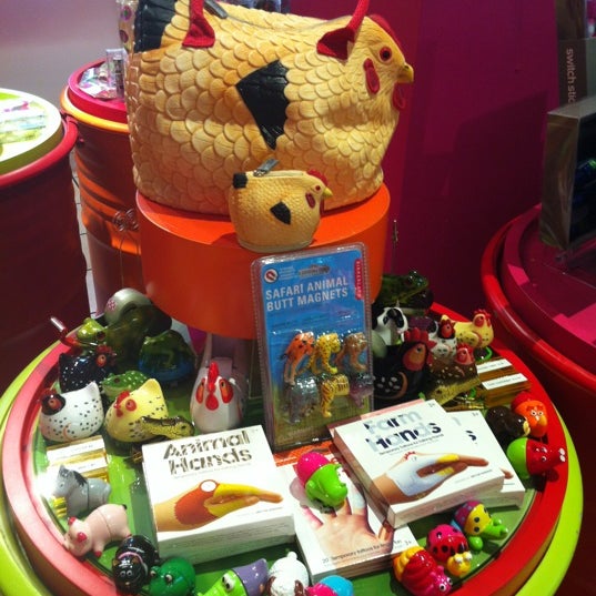 Pylones (Now Closed) - Upper East Side - New York, NY