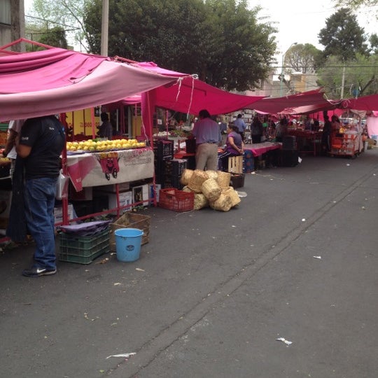 Photos at Mercado Sobre Ruedas Sevilla - Flea Market in Benito Juárez