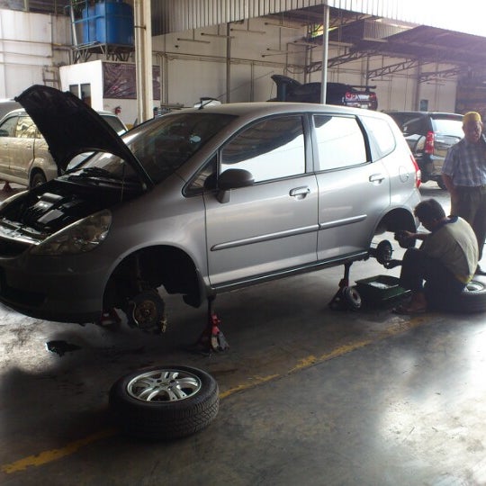 AFJ motorsport - Duren Sawit - 4 tips from 153 visitors