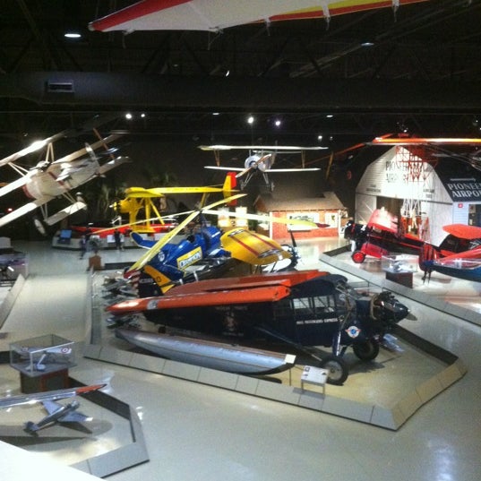 EAA AirVenture Museum - Museum