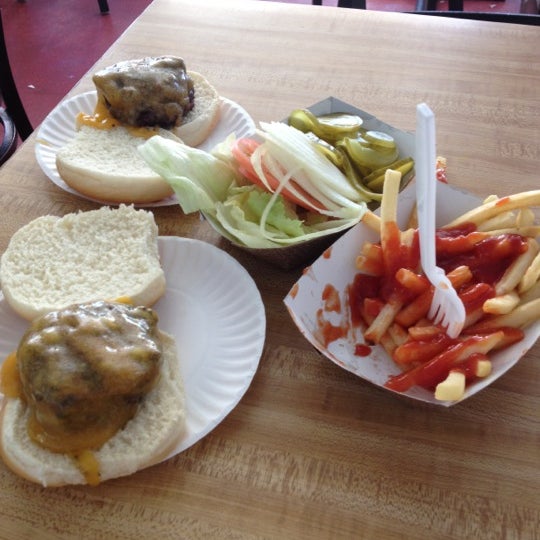 Photos at El Hamburger - San Juan, San Juan